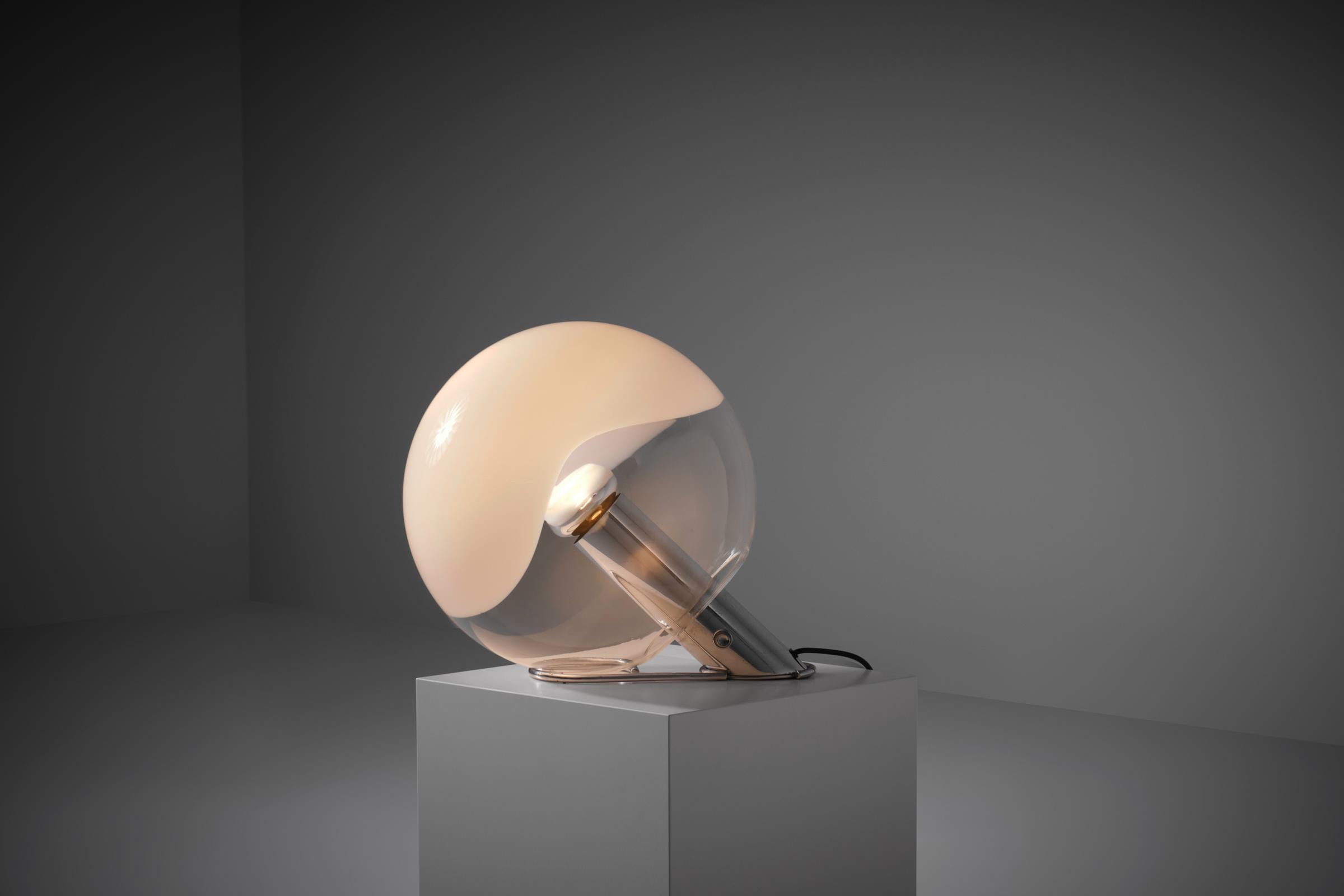 Spherical Glass table lamp by Pia Guidetti Crippa for Lumi, Italy 1970s ...