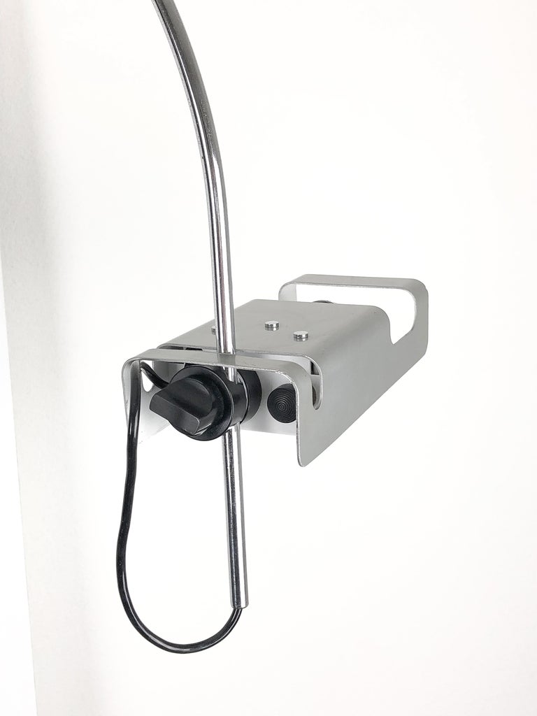 Spider Wall Lamp by Joe Colombo for Oluce, 1967 For Sale at 1stDibs
