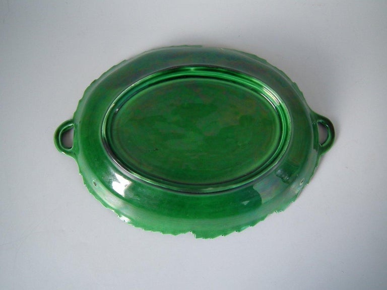 Spode Green Majolica Two-Handled Leaf Platter at 1stDibs