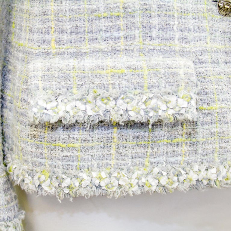 Spring 2009 Chanel Grey Bouclé Tweed Jacket at 1stDibs | boucle jacket ...