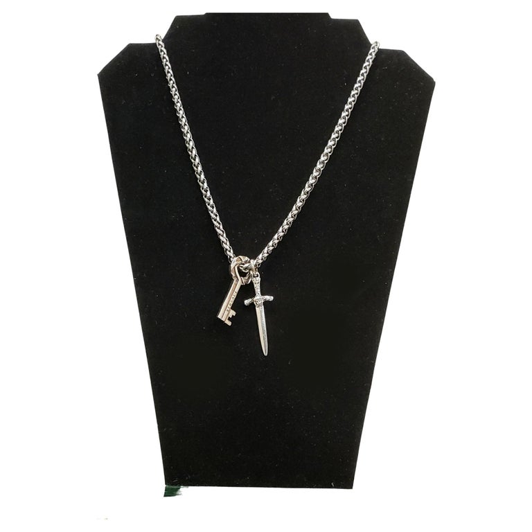 Spring 2011 L# 43 NEW VERSACE SILVER TONE KEY and DAGGER METAL CHAIN ...