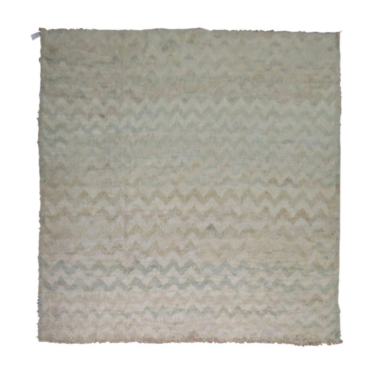 Square Persian Shag Rug in Ivory Pale Blue For Sale at 1stDibs