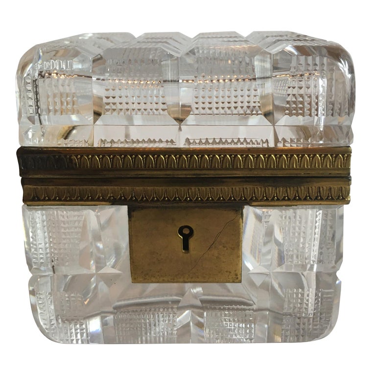 Square Cut Crystal Glass Box For Sale at 1stDibs