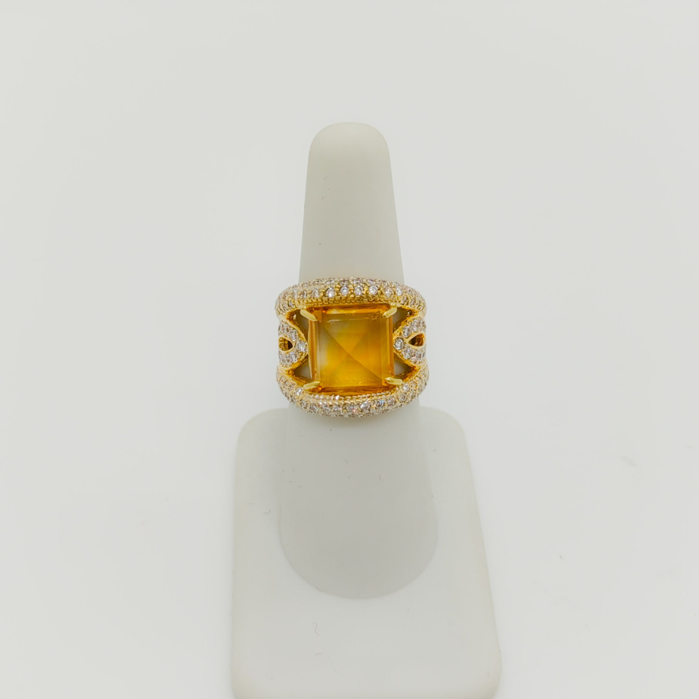 Square Shape Citrine and Round Diamond Ring in 18K Yellow Gold For Sale ...