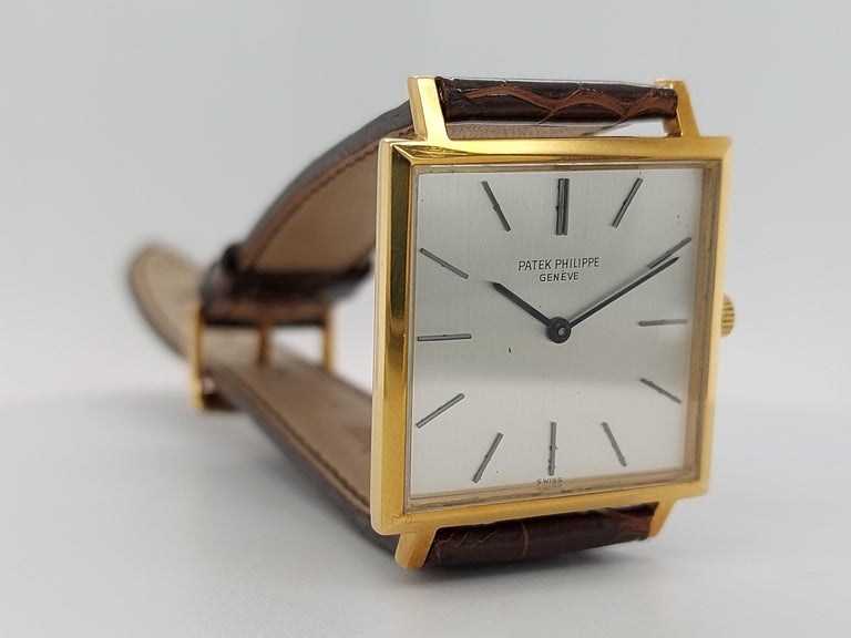 Square Vintage Patek Philippe 18 Karat Solid Gold from 1970, Ref. 3555 ...