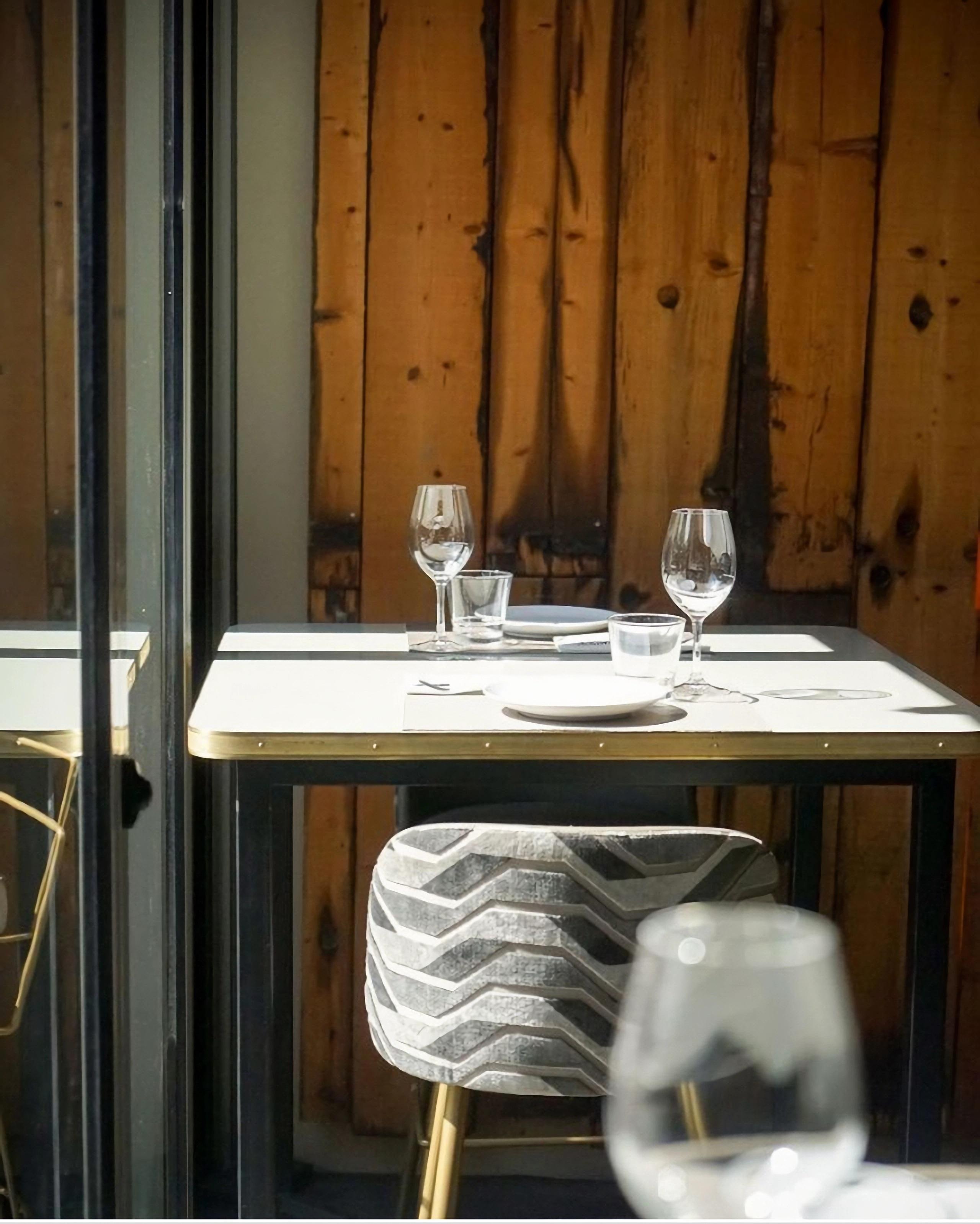 Squared Dining Table, High Gloss Top, Brass, Black Conic Legs, Diamond ...