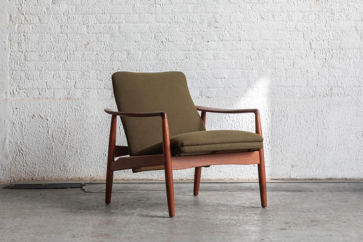 Søren Ladefoged Easy chair, produced by SL Mobler, Denmark, 1960's For Sale at 1stDibs