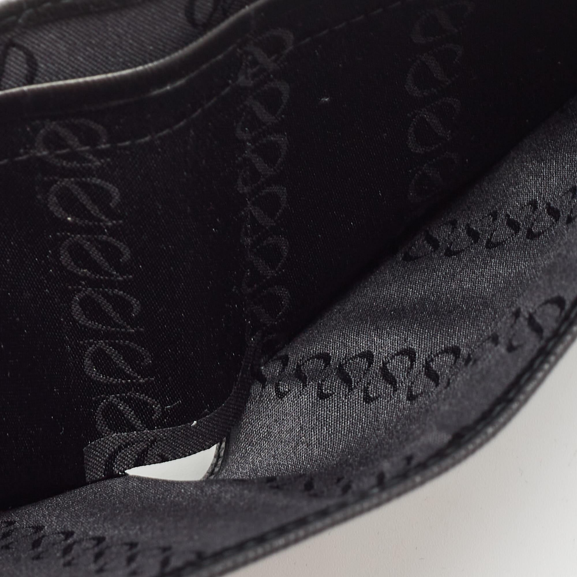 S.T. Dupont Black Textured Leather Bifold Wallet For Sale at 1stDibs