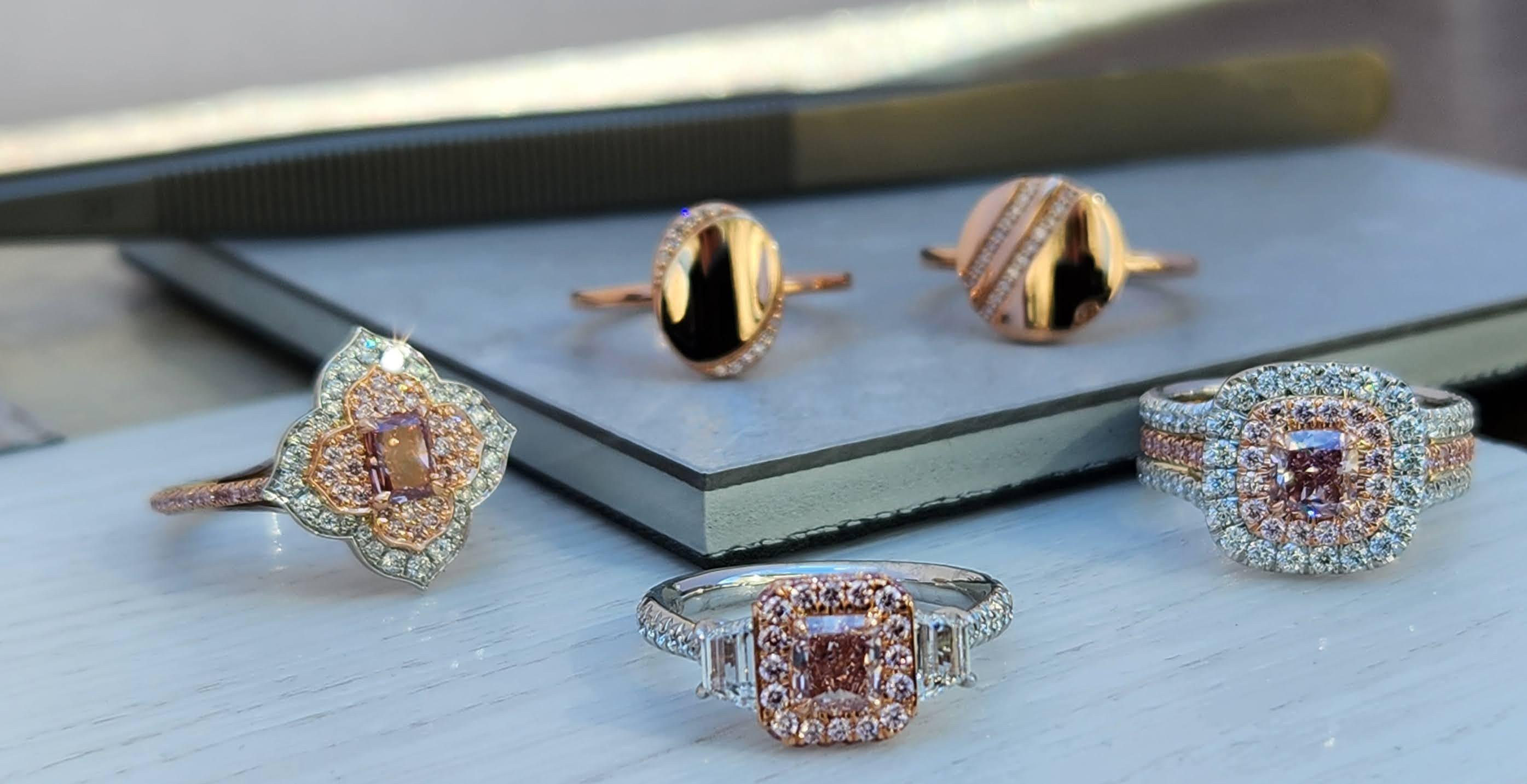 Stackable Argyle Pink Diamond Oval Disk Shape Ring For Sale at 1stDibs