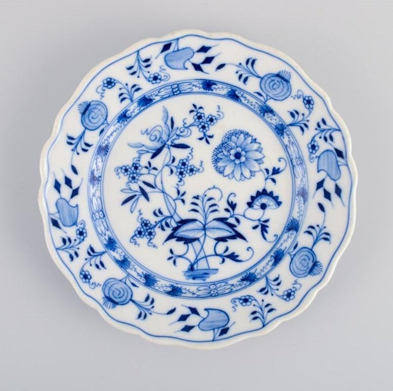 Stadt Meissen, Two Plates, Blue Onion Pattern, 1930s For Sale at 1stDibs