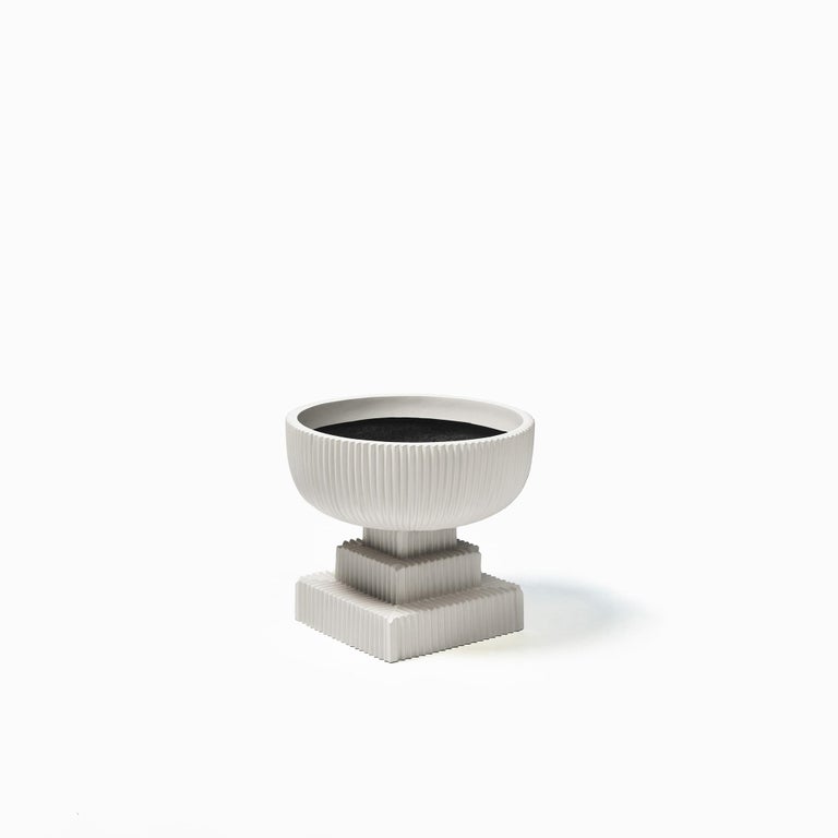 Standard Modern Urn Planter (Ivory) For Sale at 1stDibs