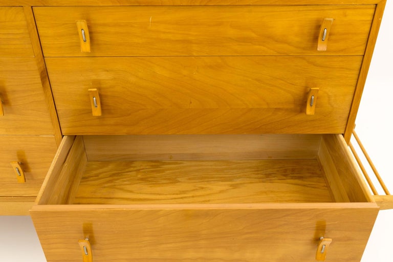 Stanley Young for Glenn of California MCM 6 Drawer Lowboy Dresser on ...