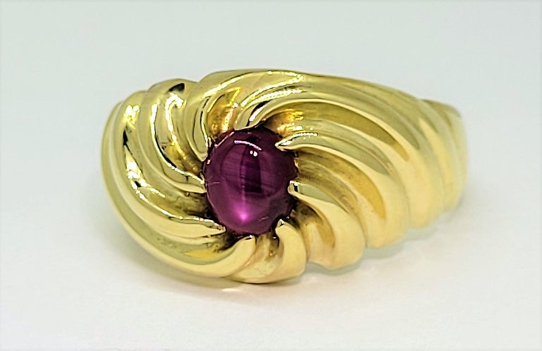 Star Ruby Ring 18 Karat Yellow Gold at 1stDibs