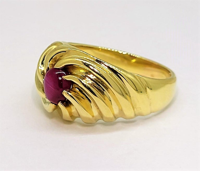 Star Ruby Ring 18 Karat Yellow Gold at 1stDibs