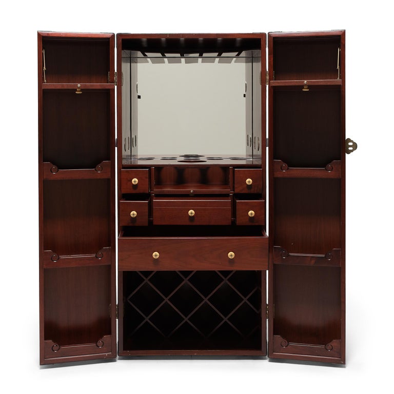 Starbay Brand Steamer Trunk Bar at 1stDibs