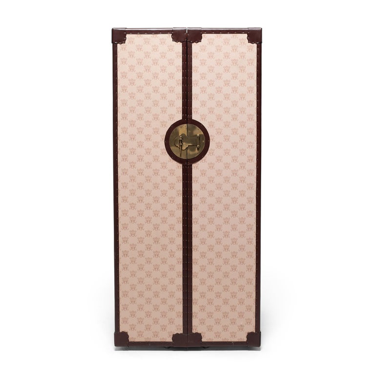 Starbay Brand Steamer Trunk Bar at 1stDibs