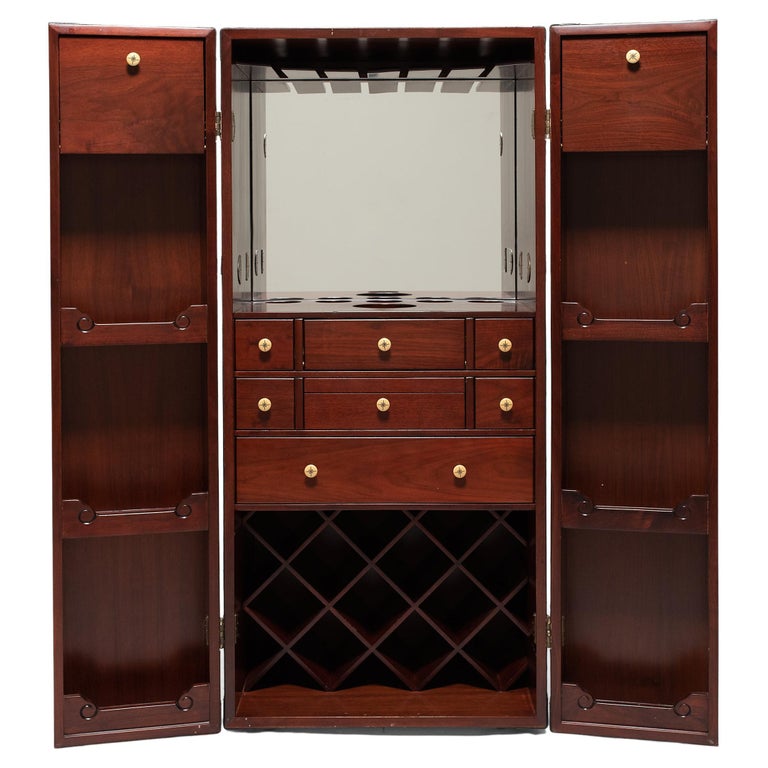 Starbay Brand Steamer Trunk Bar at 1stDibs