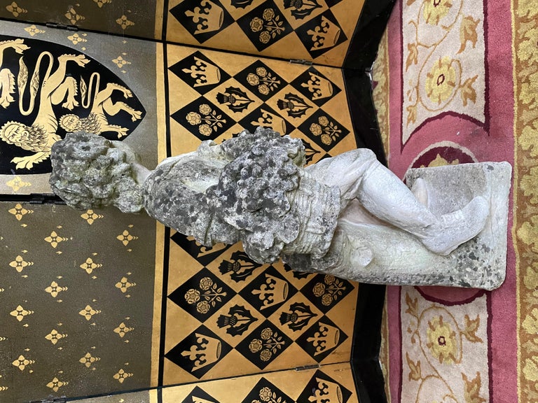 Statue De Jardin En Pierre À L’enfant For Sale at 1stDibs
