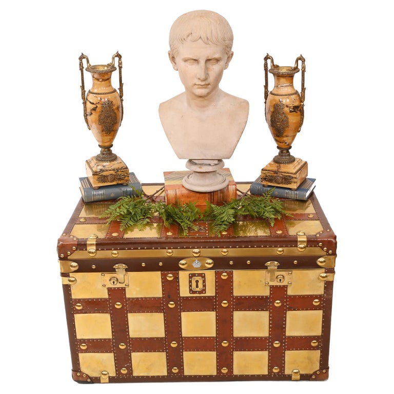 Steamer Trunk Luggage Case Travel Box Table For Sale at 1stDibs