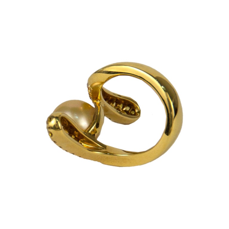 Stefan Hafner 18k Yellow Gold Diamond and Pearl Ring For Sale at 1stDibs