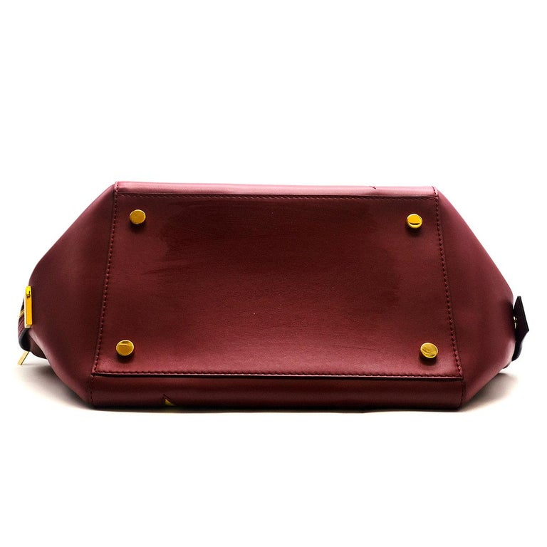 Stella McCartney Faux-Leather Star Embossed Tote Bag For Sale at 1stDibs