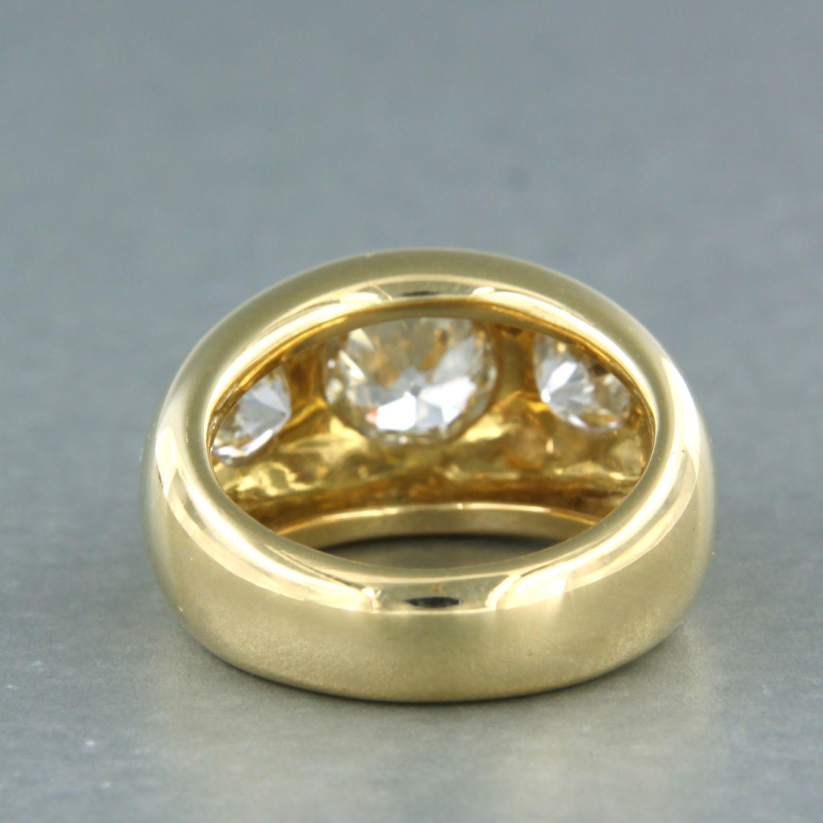 STELTMAN - Ring with diamonds 18k yellow gold For Sale at 1stDibs