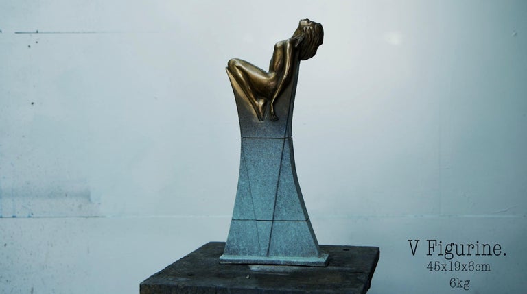 Stephen Glassborow - Figurine en forme de V, sculpture contemporaine en ...