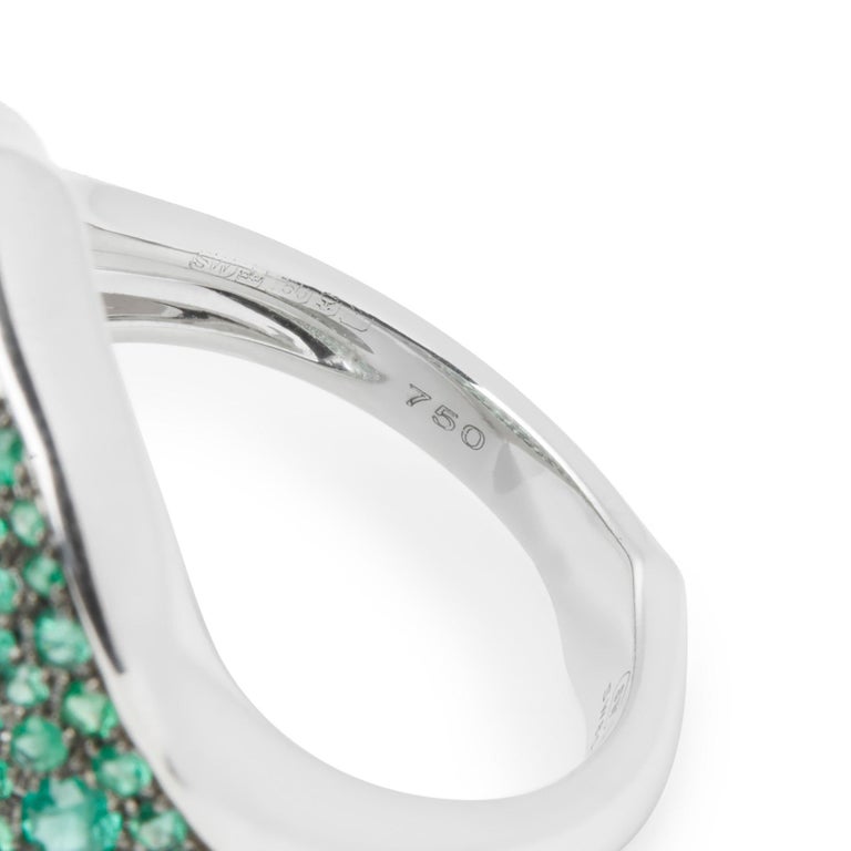 Stephen Webster Belle Époque 18 Carat White Gold Emerald Ring For Sale ...