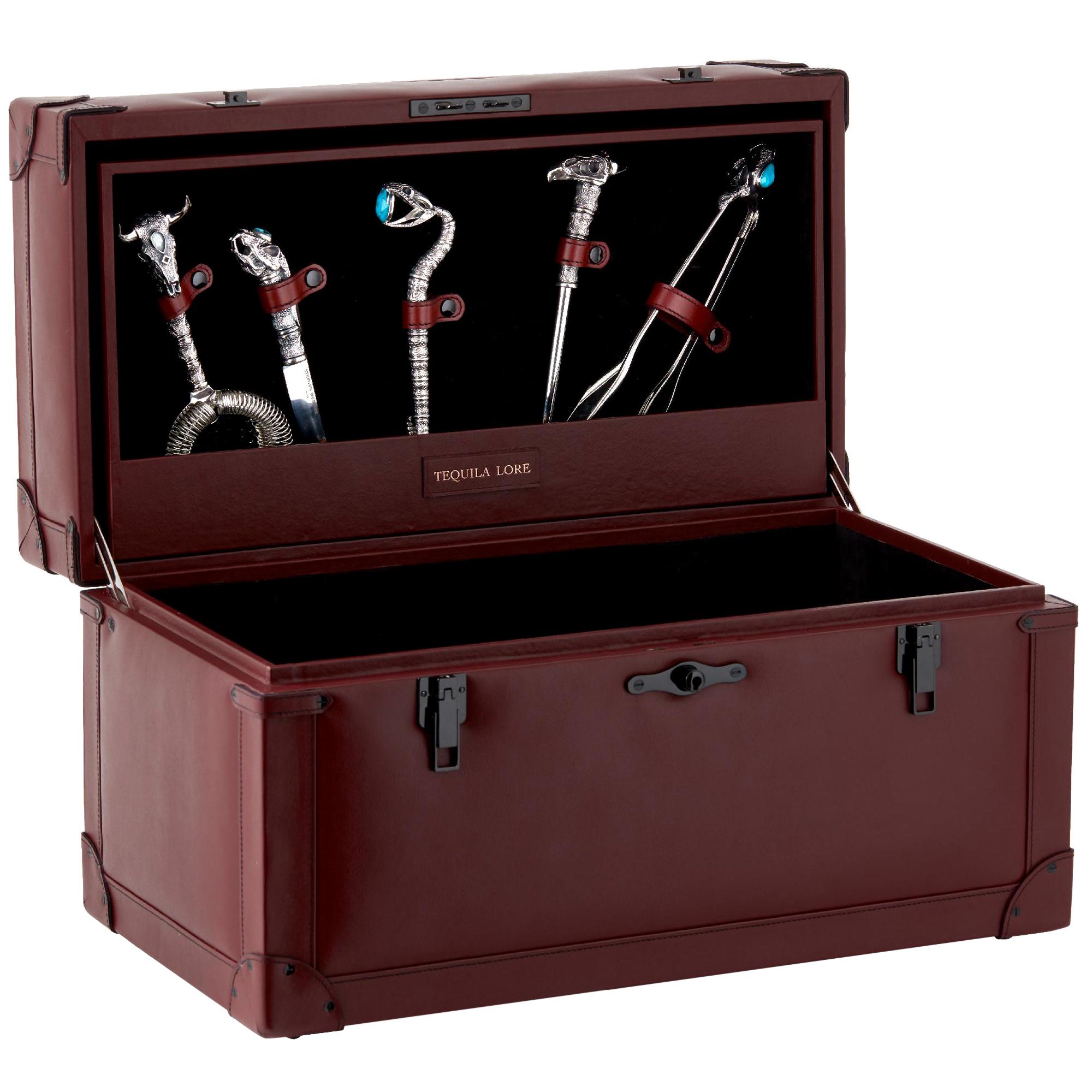 Stephen Webster Full Tequila Bar Set with Case, Engraved Rattlesnake ...