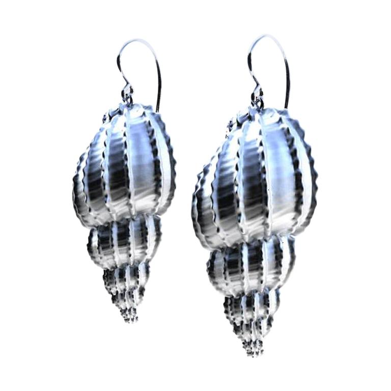 Sterling Silver Bulbous Shell Earrings For Sale at 1stDibs