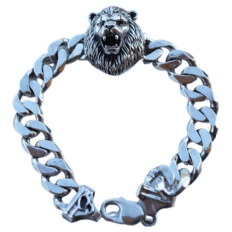 Sterling Silver Cuban Link Lion Bracelet For Sale at 1stDibs
