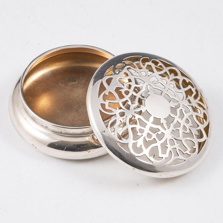 Sterling Silver Pomander Ldn.1907 by William Comyns For Sale at 1stDibs