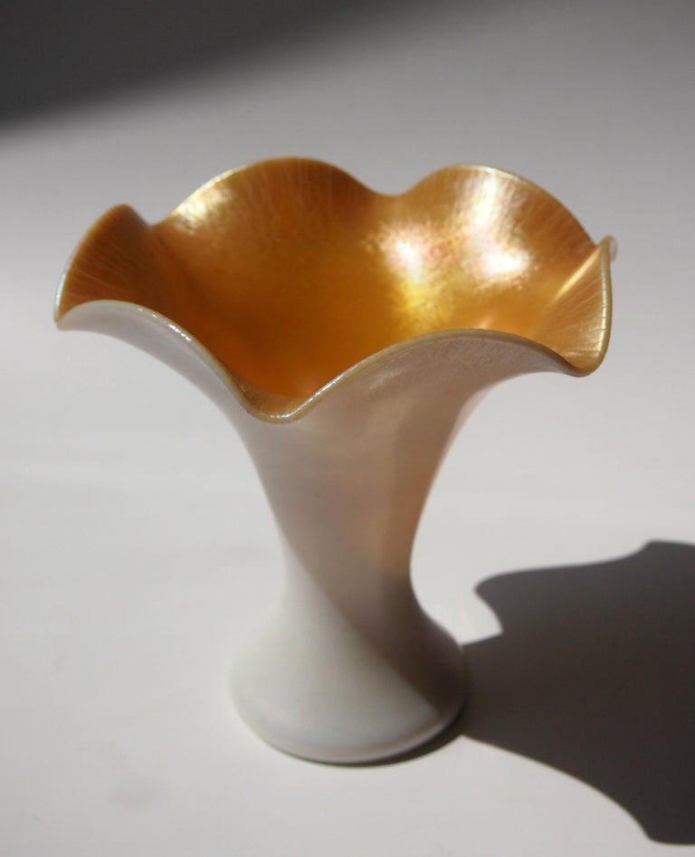 Steuben Calcite and Gold Aurene Flared Onion Skin Glass Vase, circa ...