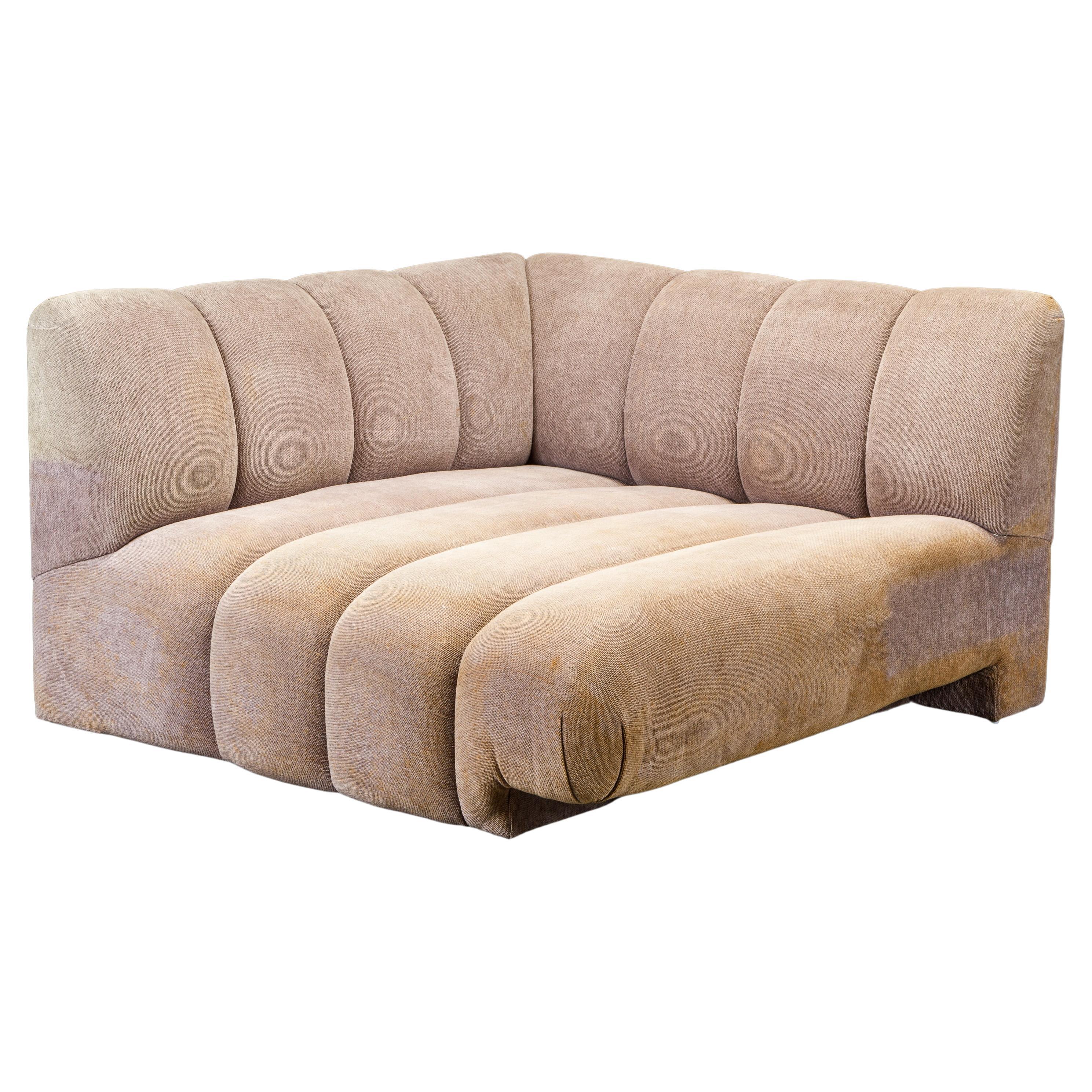 Italian Tufted Contour Chaise in Worn Leather, circa 1970 at 1stDibs