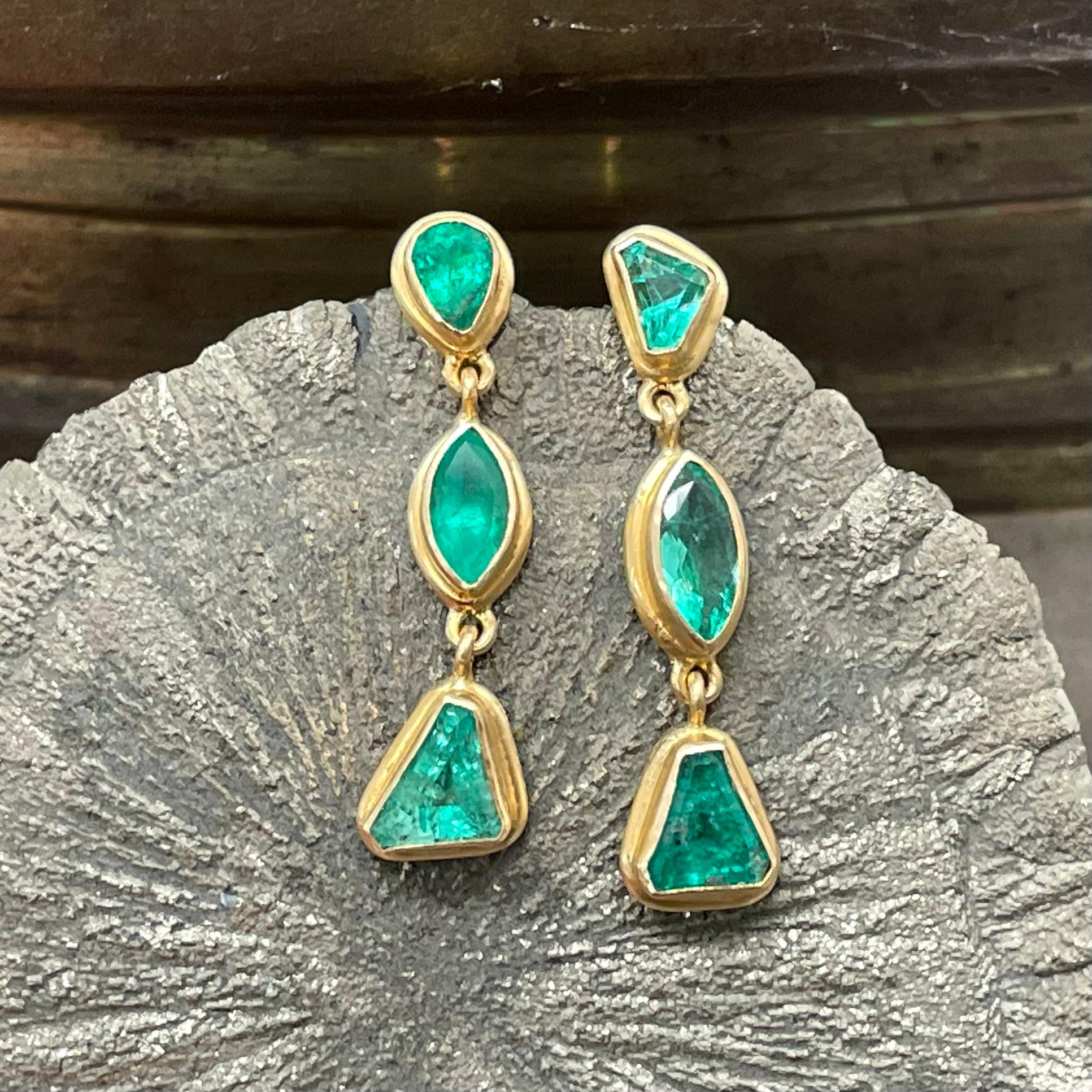 Steven Battelle 2.5 Carats Columbian Emeralds 18k Gold Post Earring For ...