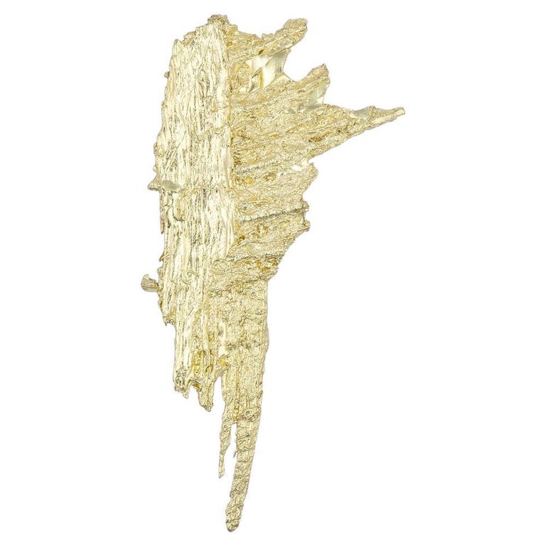 Stick Textured Single Earring in 18K Yellow Gold For Sale at 1stDibs