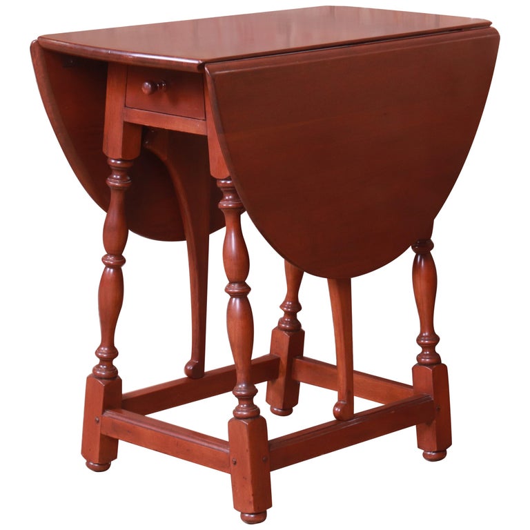 Stickley American Colonial Cherry Drop-Leaf Occasional Side Table For Sale at 1stDibs