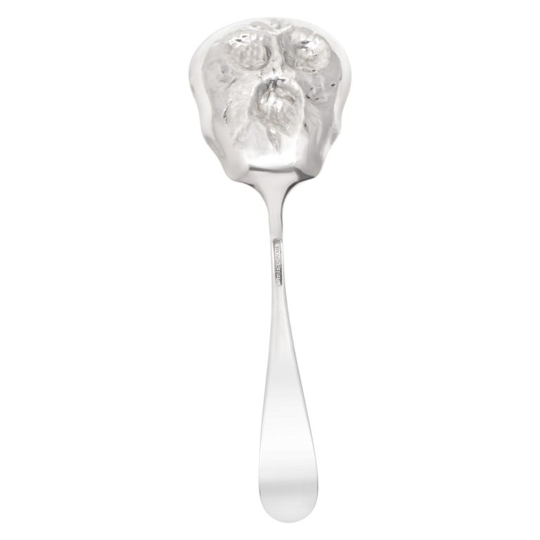 Stieff Sterling Silver Co. "Rose Repousse" Sterling Silver Flatware Set ...
