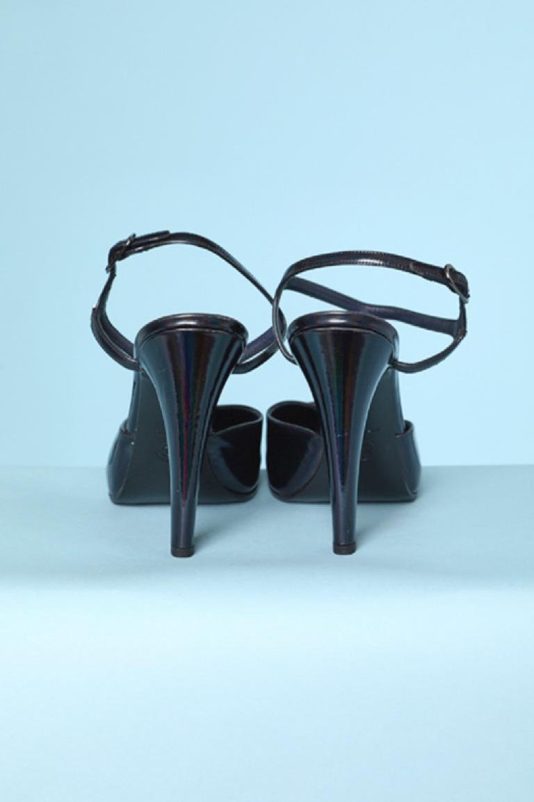 Stiletto in navy blue leather, black suede and pearls Chanel For Sale ...