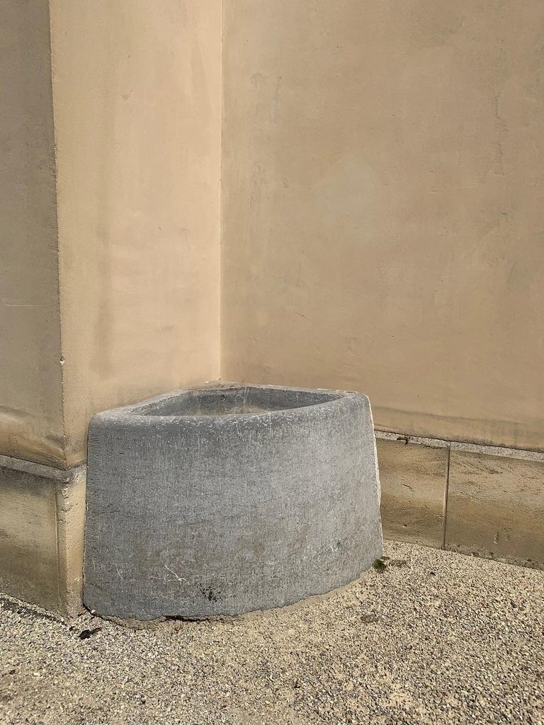 Stone Corner Planter For Sale at 1stDibs