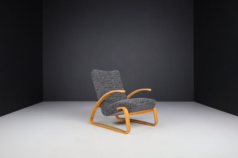 Streamline Lounge Chairs in Bentwood and New Upholstery, Praque, 1960s ...