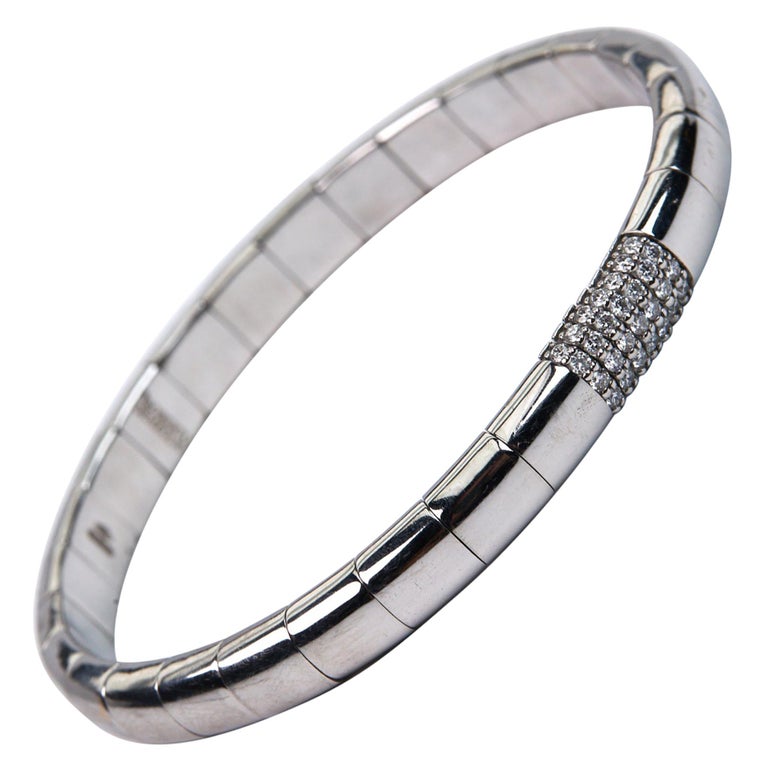 Stretch Diamond Bangle Bracelet and White Gold For Sale at 1stDibs