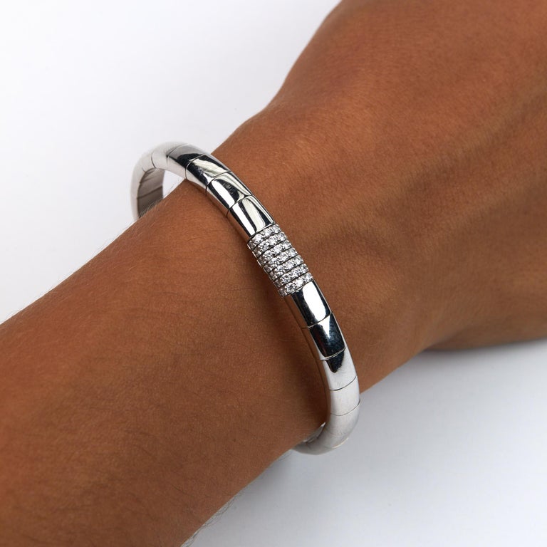 Stretch Diamond Bangle Bracelet and White Gold For Sale at 1stDibs