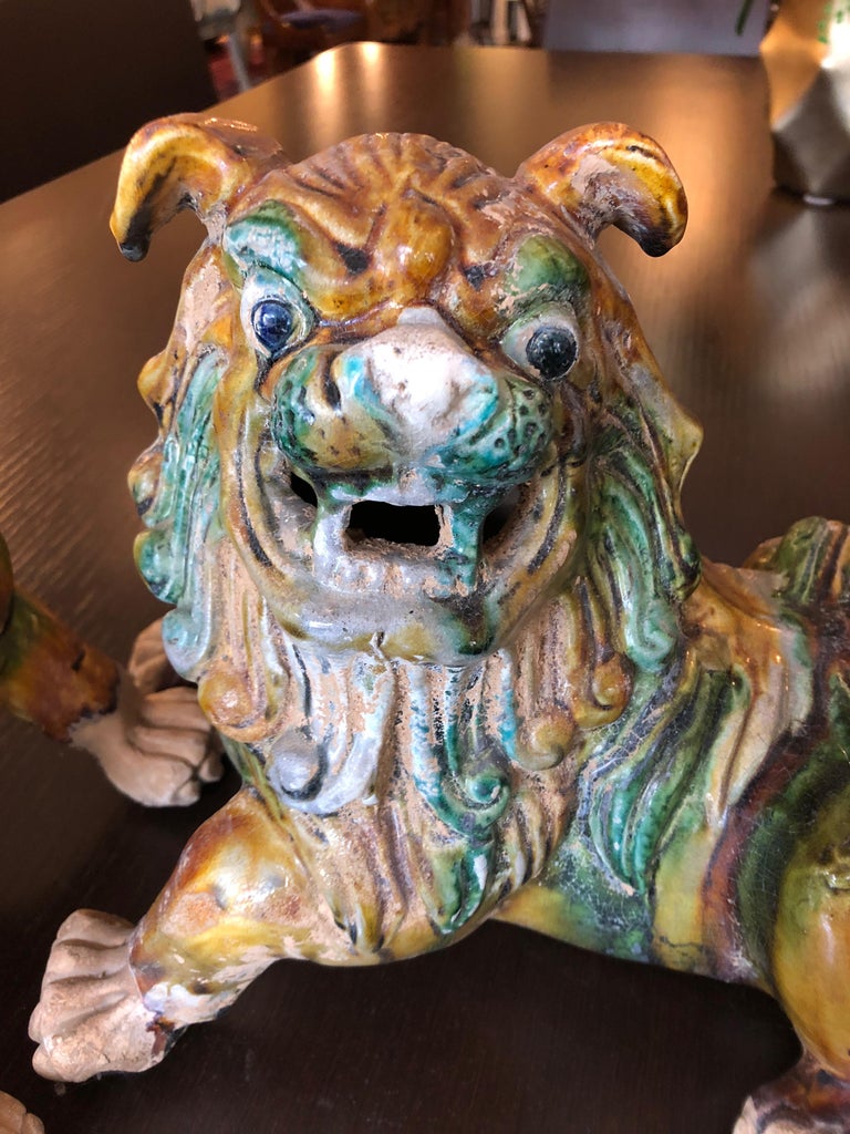 Striking Pair of Ceramic Chinese Foo Dogs Sculptures For Sale at 1stDibs