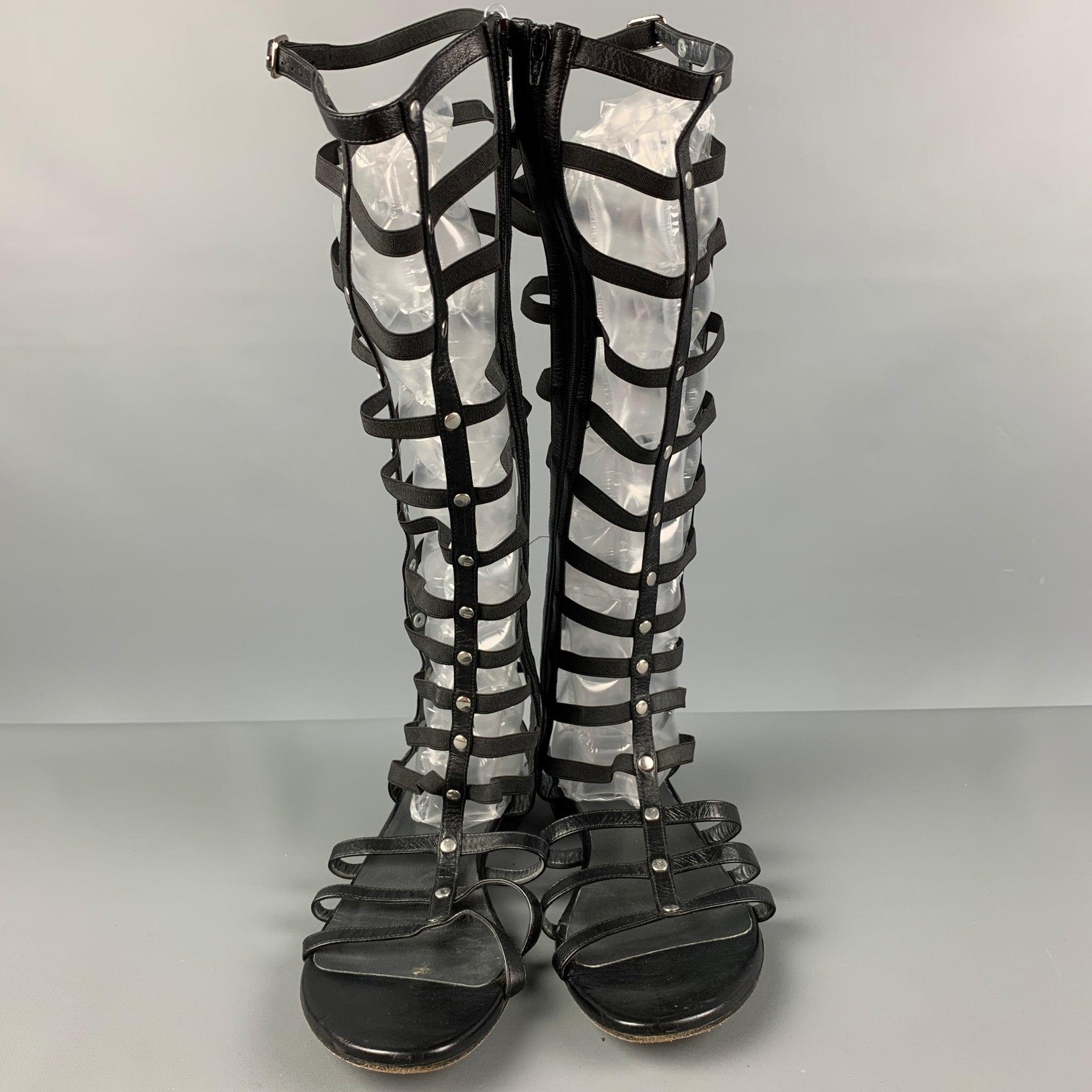 STUART WEITZMAN Size 9 Black Leather Gladiator Sandals For Sale at 1stDibs