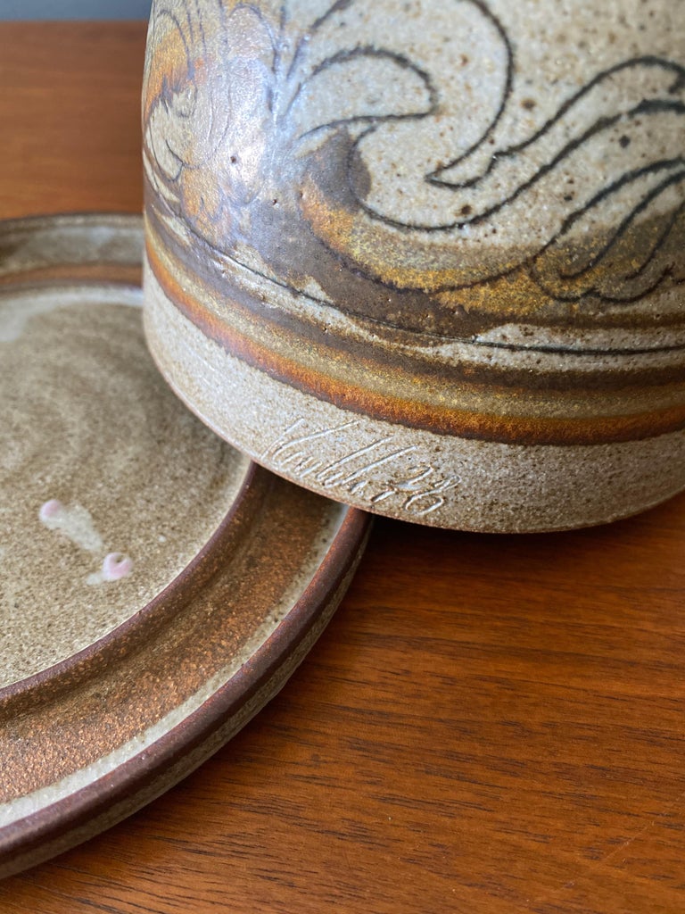 Studio Pottery Signed Lidded Plate, circa 1976 For Sale at 1stDibs