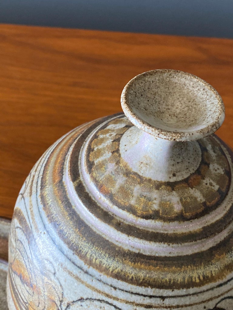 Studio Pottery Signed Lidded Plate, circa 1976 For Sale at 1stDibs