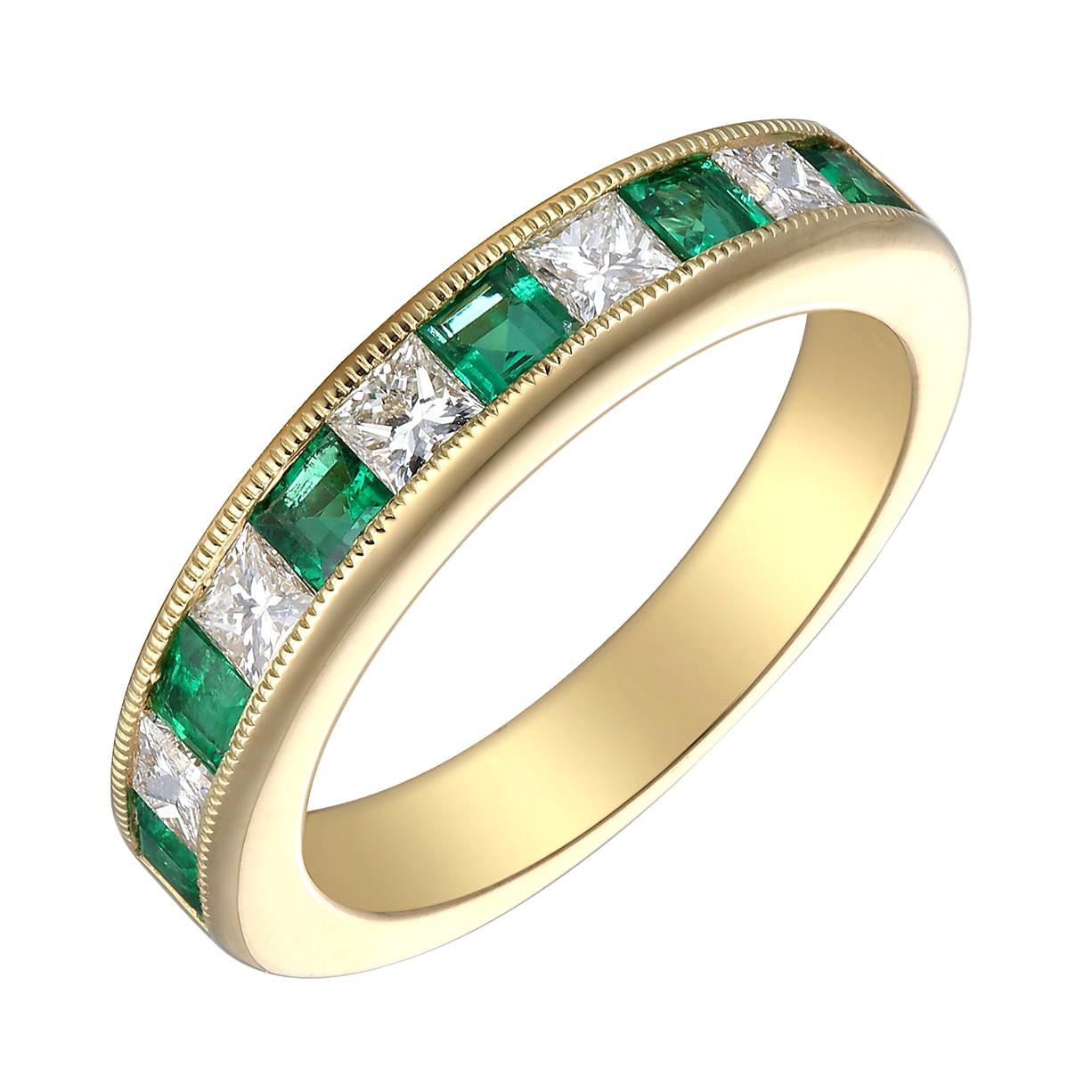 18 Karat Yellow Gold Emerald and Diamond Ring For Sale at 1stDibs
