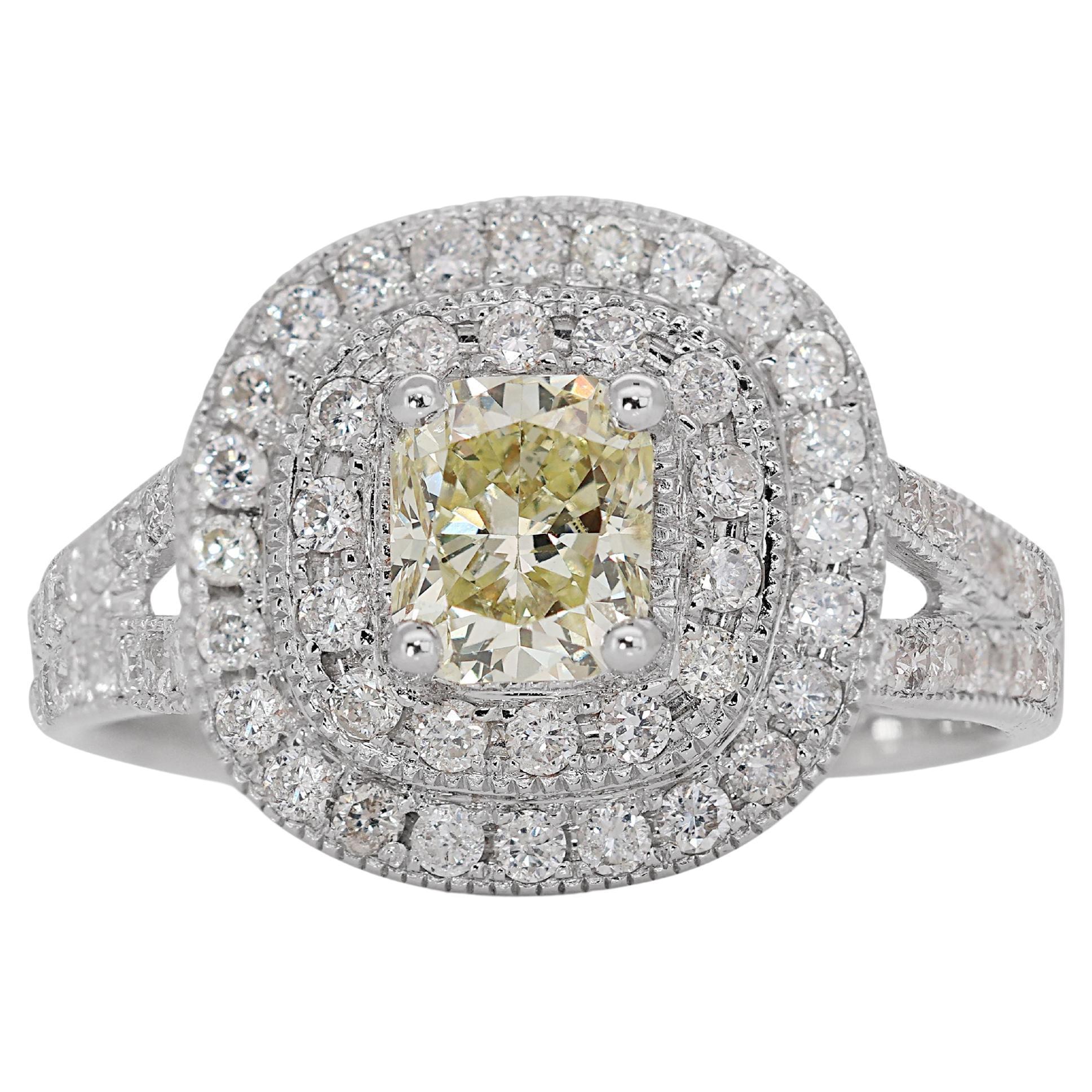 Stunning 18k White Gold Pave Ring with 1.53ct Yellow Stone Center For Sale at 1stDibs