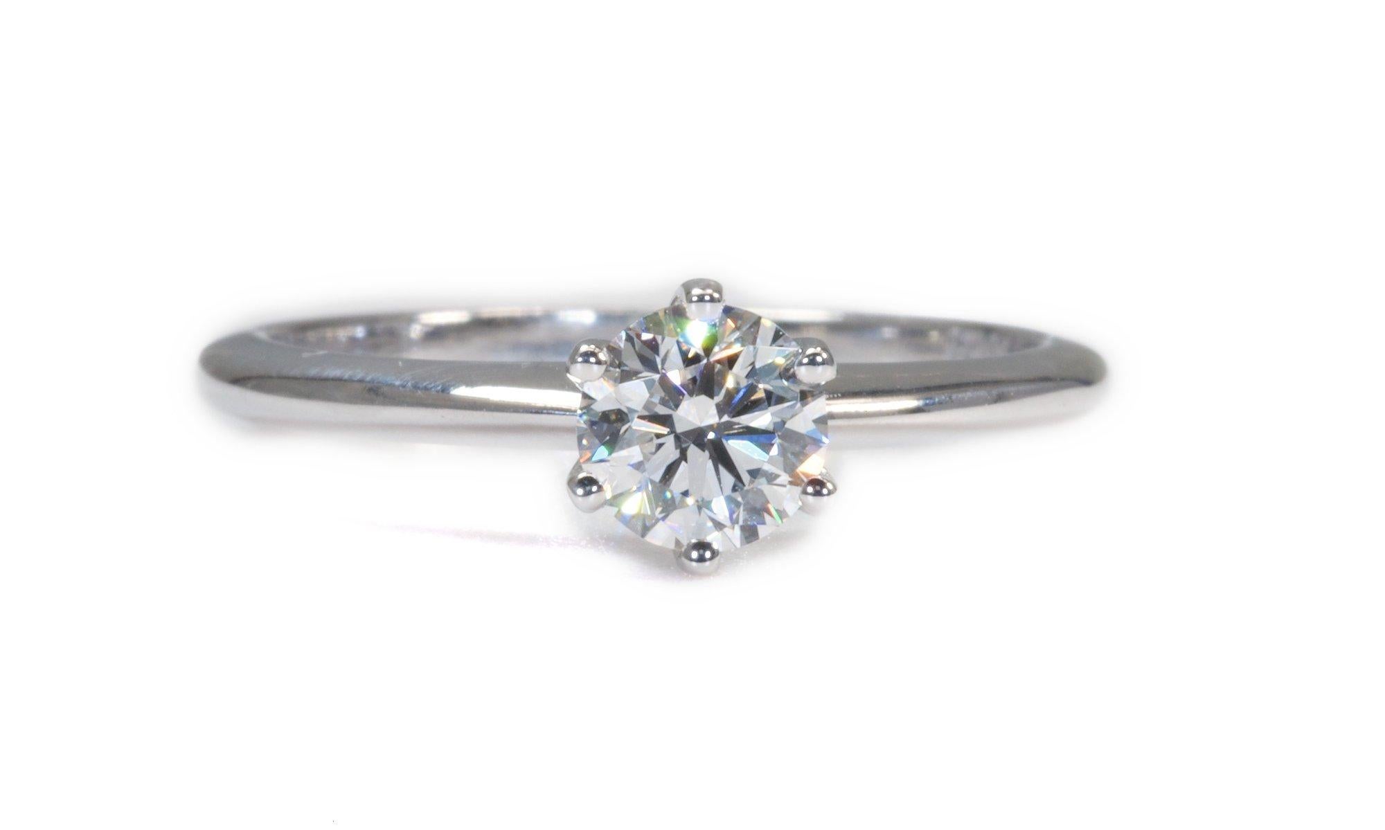 Sparkling 18K White Gold Ring with 0.86 ct Natural Diamonds- IGI ...